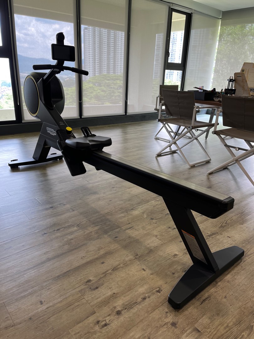 Technogym Skillrow, Sports Equipment, Exercise & Fitness, Cardio ...