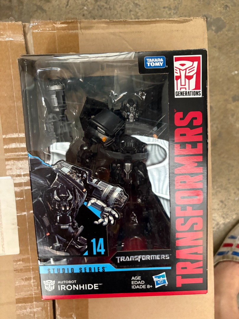 Transformers Studio Series 14 Voyager Class Autobot Movie Ironhide ...