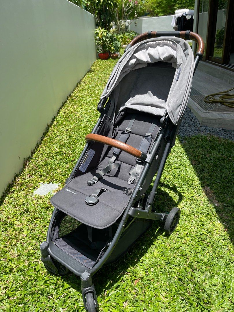 Uppababy Minu v2 Stroller with FREE travel bag and adaptors!!, Babies ...