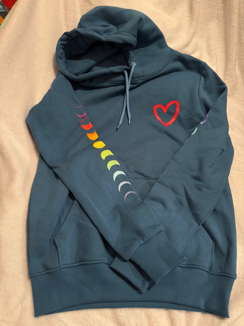 Coldplay 香港啟德 Airside POP UP store 周邊商品 淺藍色厚身毛毛 HEART ITINERARY HOODIE ...