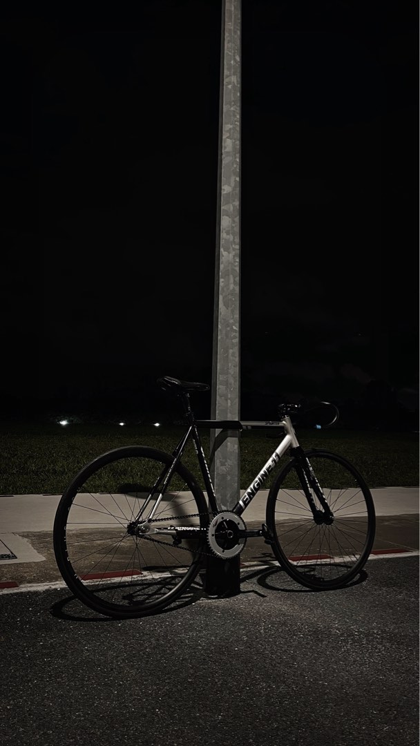 Engine 11 Silver Sprinter Frameset FS, Sports Equipment, Bicycles ...