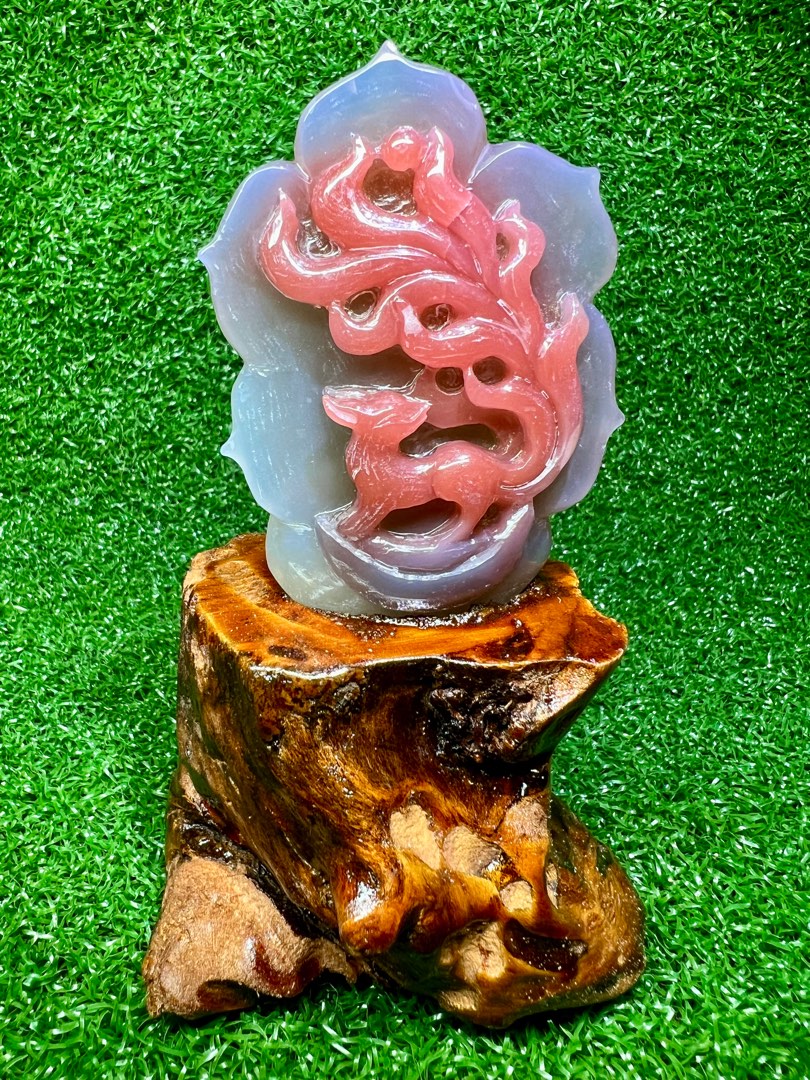 Fei Hong Agate Fox Display, Women's Fashion, Jewelry & Organisers ...