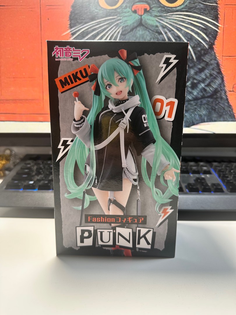 Hatsune Miku - Fashion PUNK, Hobbies & Toys, Toys & Games on Carousell
