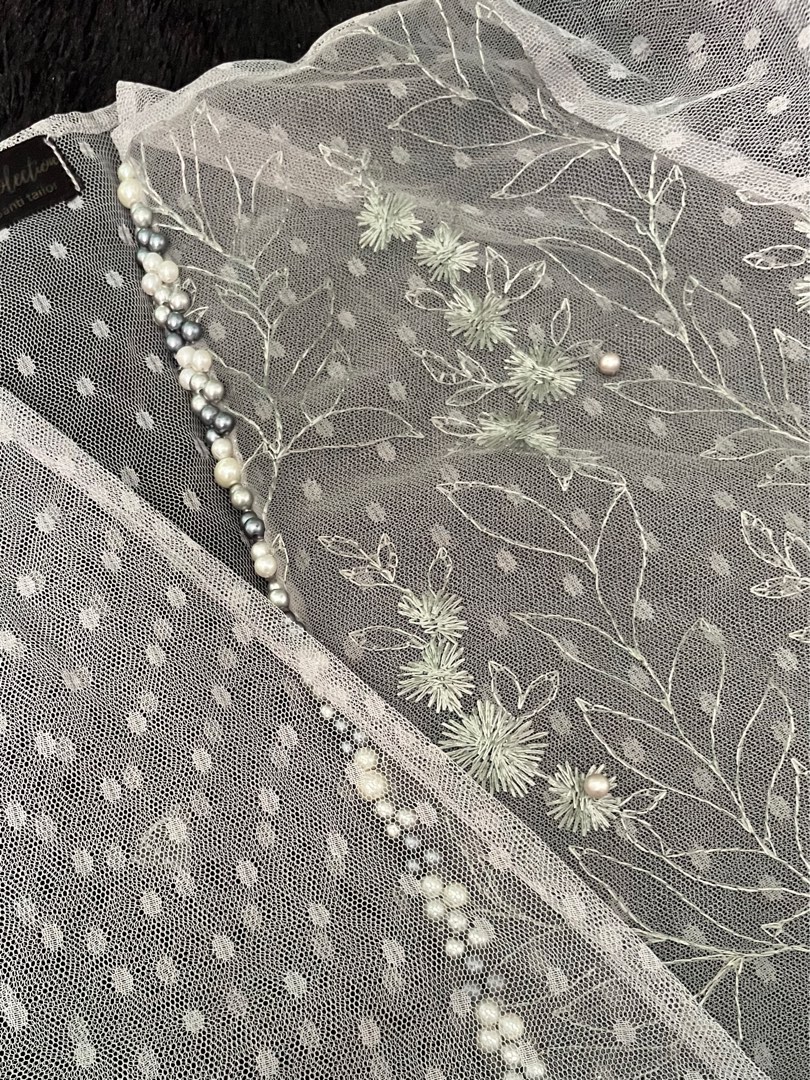 OUTER TILE GREY SILVER model tali kimono, Fesyen Wanita, Pakaian Wanita ...