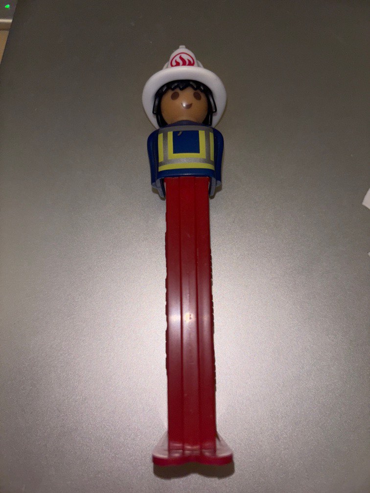 PEZ Dispenser Fireman Spongebob squarepants, Hobbies & Toys ...
