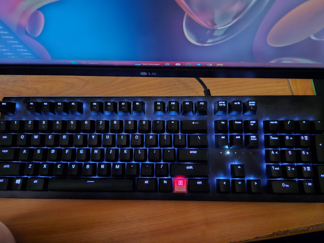 Razer Doubleshot PBT Keycaps (Black), Computers & Tech, Parts ...