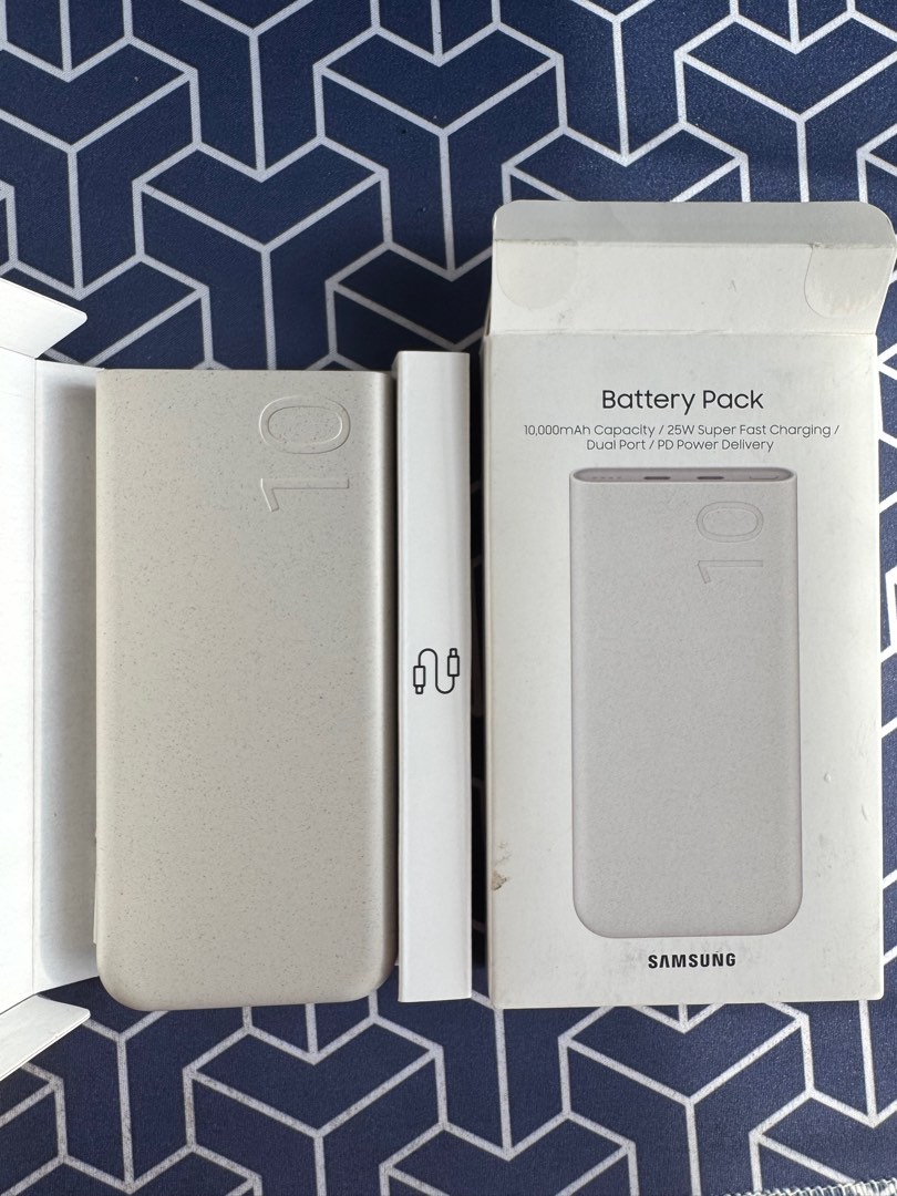 Samsung 10000mAh Battery Pack Power Bank, Mobile Phones & Gadgets ...