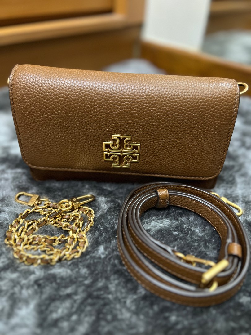 Tory Burch Britten Chain Wallet, Luxury, Bags & Wallets on Carousell