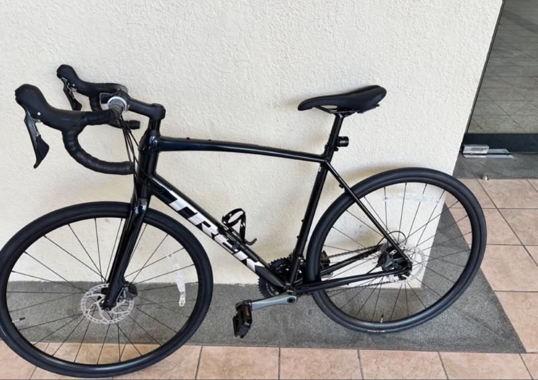 Trek Domane AL4, Sports Equipment, Bicycles & Parts, Bicycles on Carousell