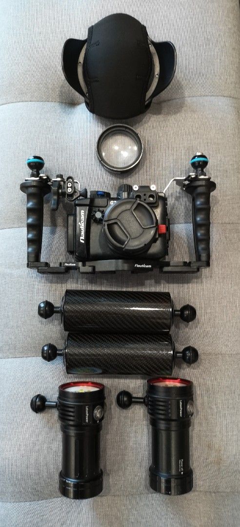 Underwater scuba camera complete set, Photography, Cameras on Carousell