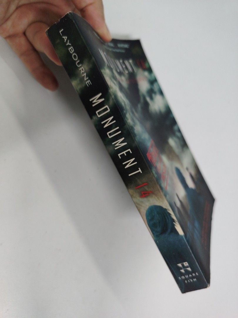 [Used] Monument 14 by Emmy Laybourne (YA / Dystopia / Sci-Fi / Fantasy ...