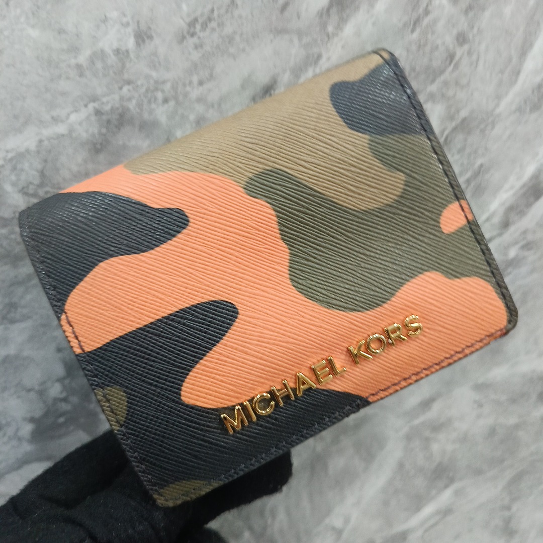 257001542 MICHAEL KORS SLG WALLET ARMY BIFOLD, Luxury, Bags & Wallets ...