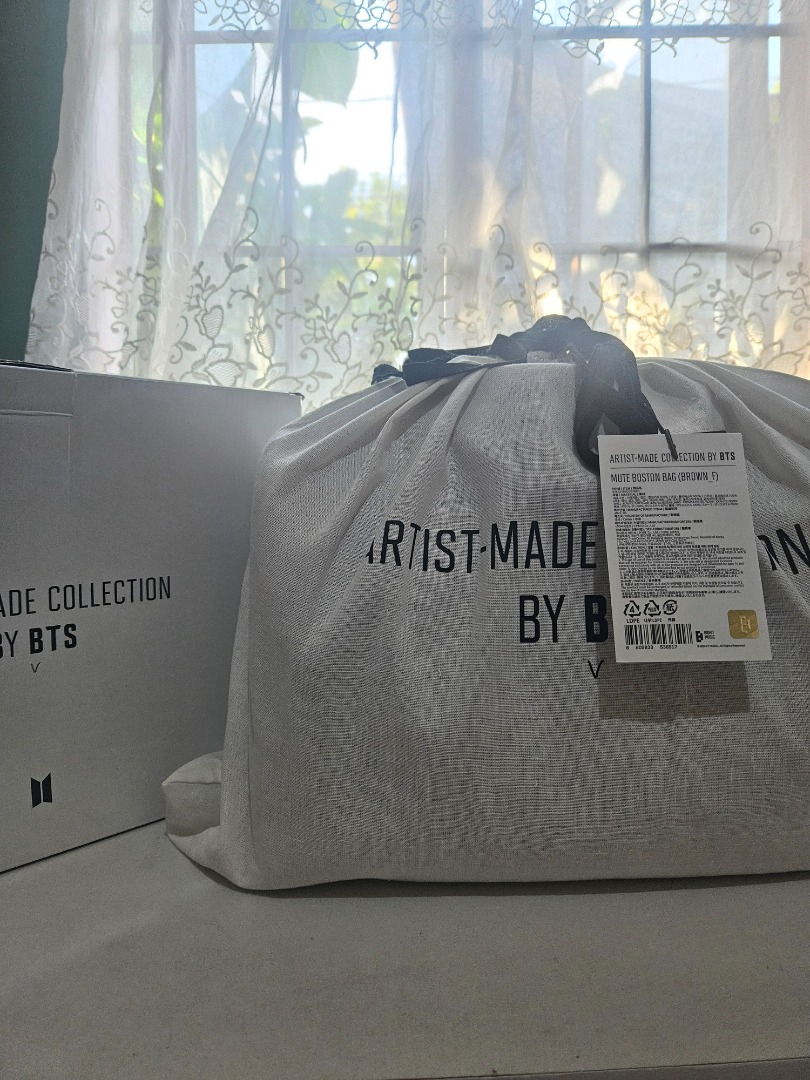 ARTIST MADE COLLECTION MUTE BOSTON BAG by V, Luxury, Bags & Wallets on ...