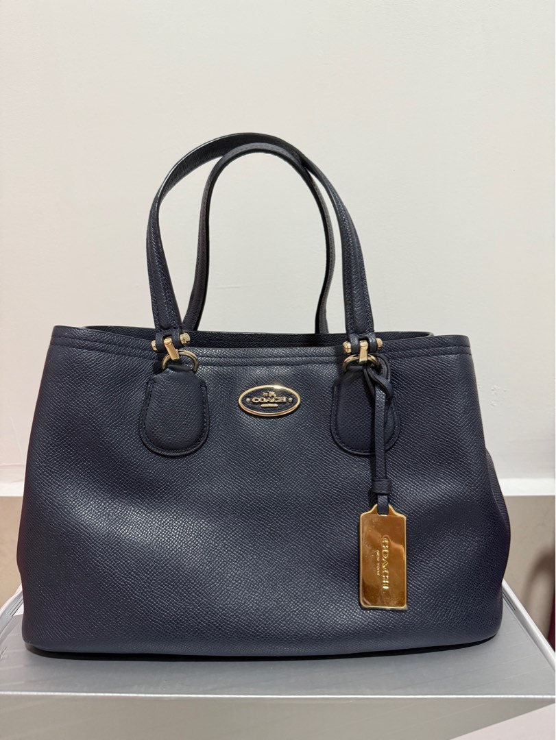 Authentic Coach Small Kitt Carryall in Crossgrain Leather, Luxury, Bags ...