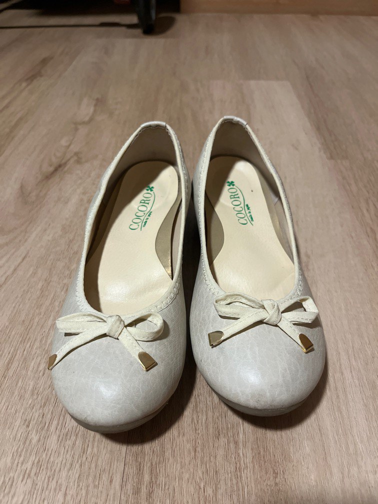 Cocoro Flats, Women's Fashion, Footwear, Flats on Carousell