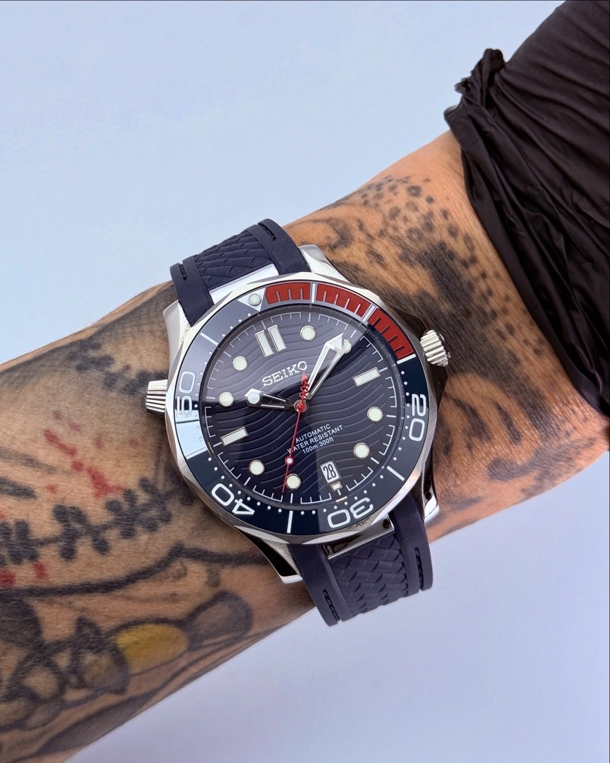 Custom Seiko Mod 41mm Blue Wave 007 Seamaster Professional on Rubber ...