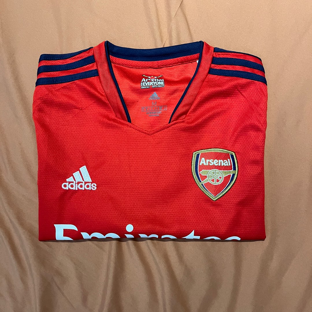 Jersey Arsenal Home Season 2021/2022 name set XHAKA, Olah Raga, Baju ...