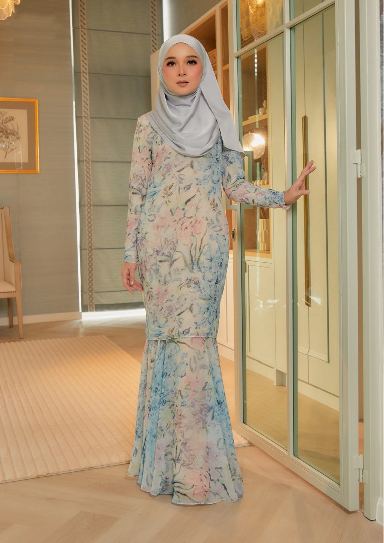 Baju Kurung Minimalace Kyra 2024, Women's Fashion, Muslimah Fashion, Baju Kurung & sets on Carousell