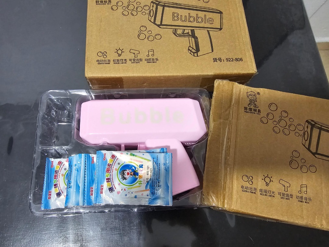 Lightly used bubble guns for wedding to let go, Hobbies & Toys, Toys ...