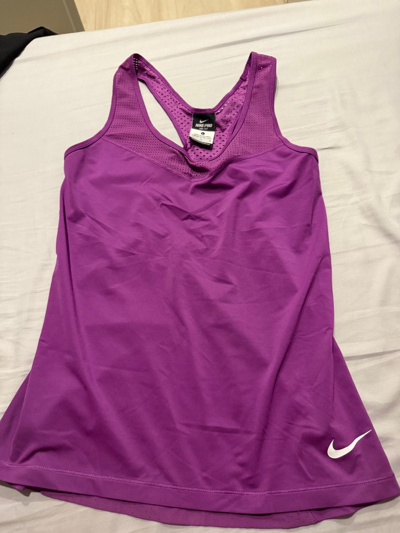 Nike pro running vest, 女裝, 運動服裝 - Carousell