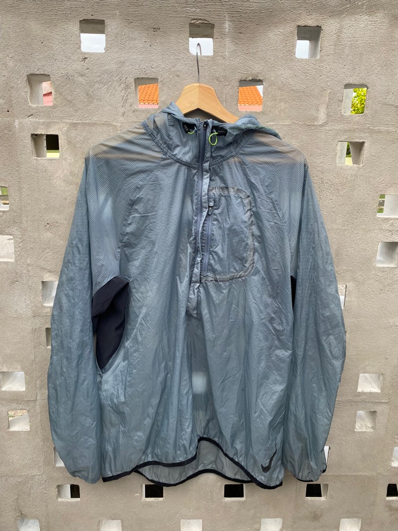Nike pro training windbreaker, Men's Fashion, Coats, Jackets and ...
