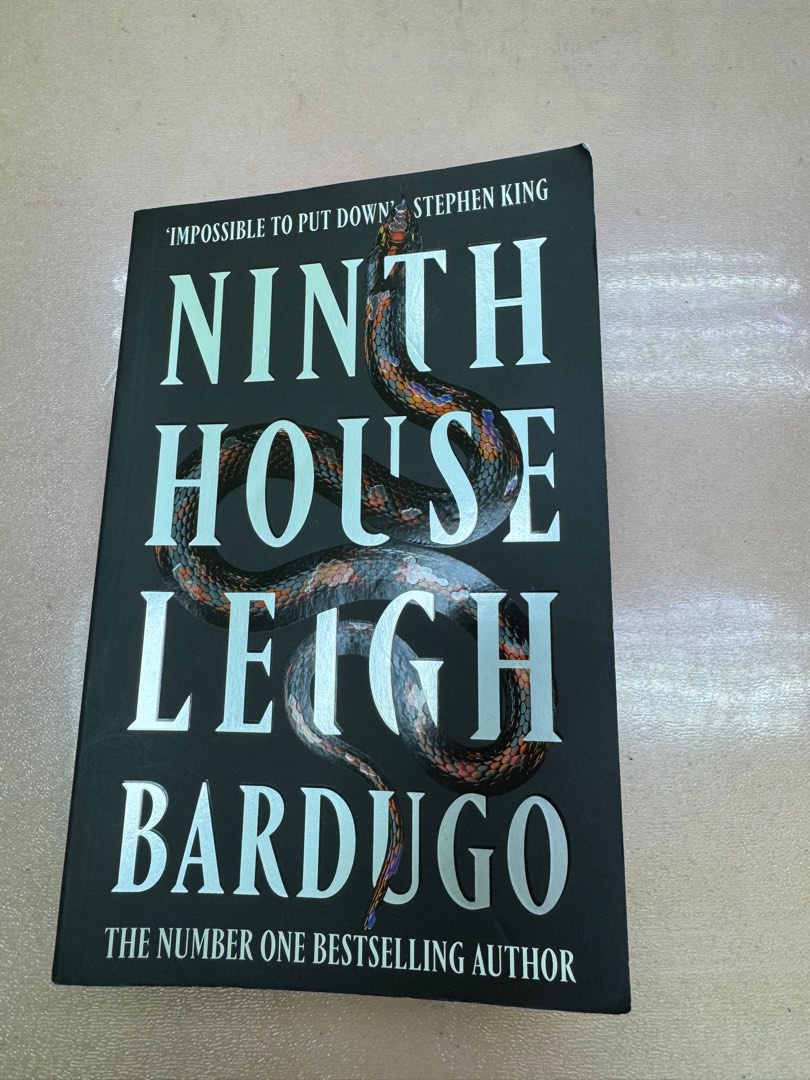 Ninth House by Leigh Bardugo, 興趣及遊戲, 書本 & 文具, 小說及非小說 - Carousell