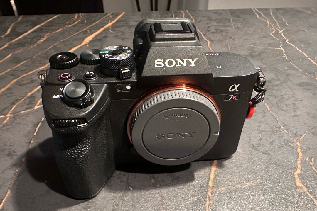 Sony A7RV/A7R5 Mirrorless Camera, Photography, Cameras on Carousell