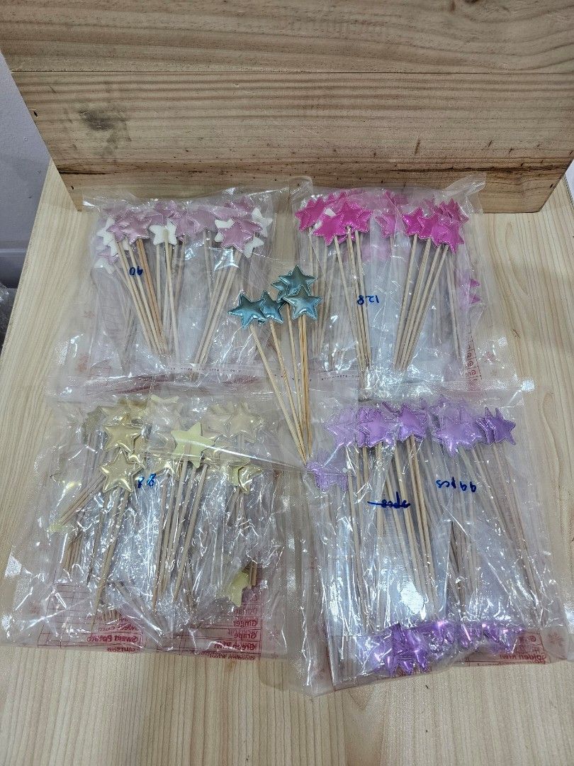 Assorted colours Star Toppers - 519pcs, Hobbies & Toys, Stationery ...