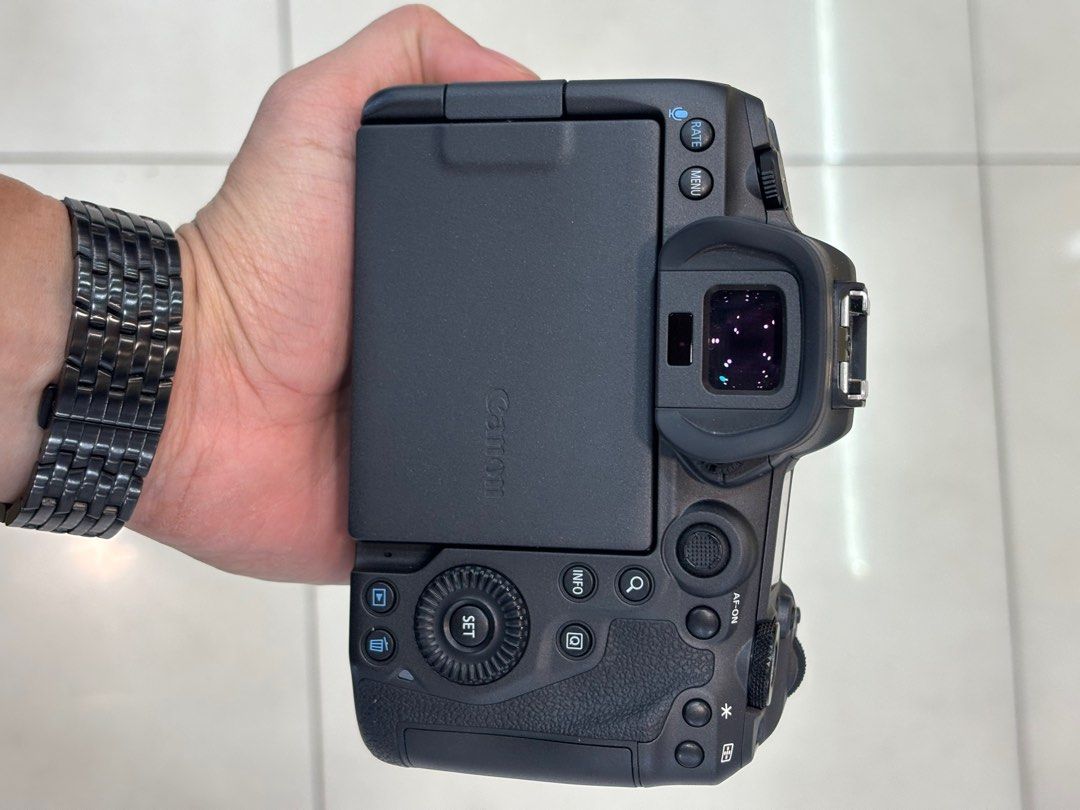 CANON EOS R5 BODY SHUTTER COUNT 4k, Photography, Cameras on Carousell