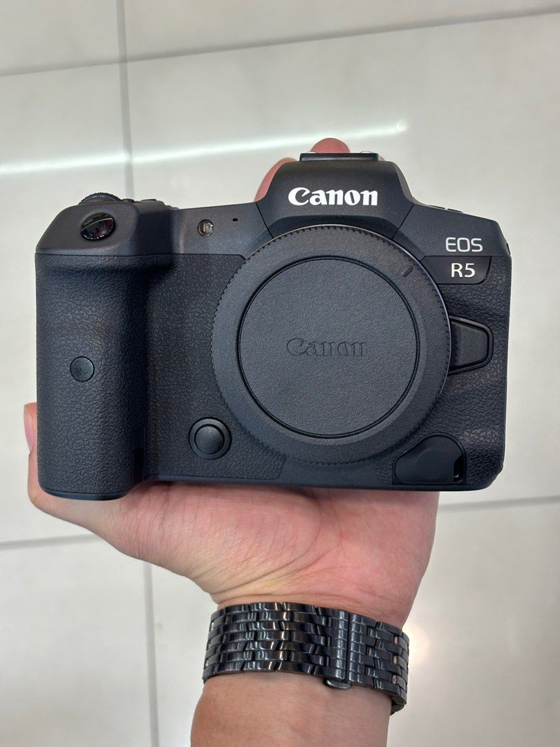 CANON EOS R5 BODY SHUTTER COUNT 4k, Photography, Cameras on Carousell