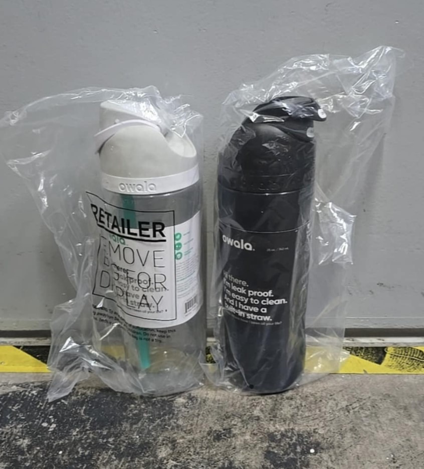 [clearance] Owala FreeSip Tritan Water Bottle with Locking Push-Button ...