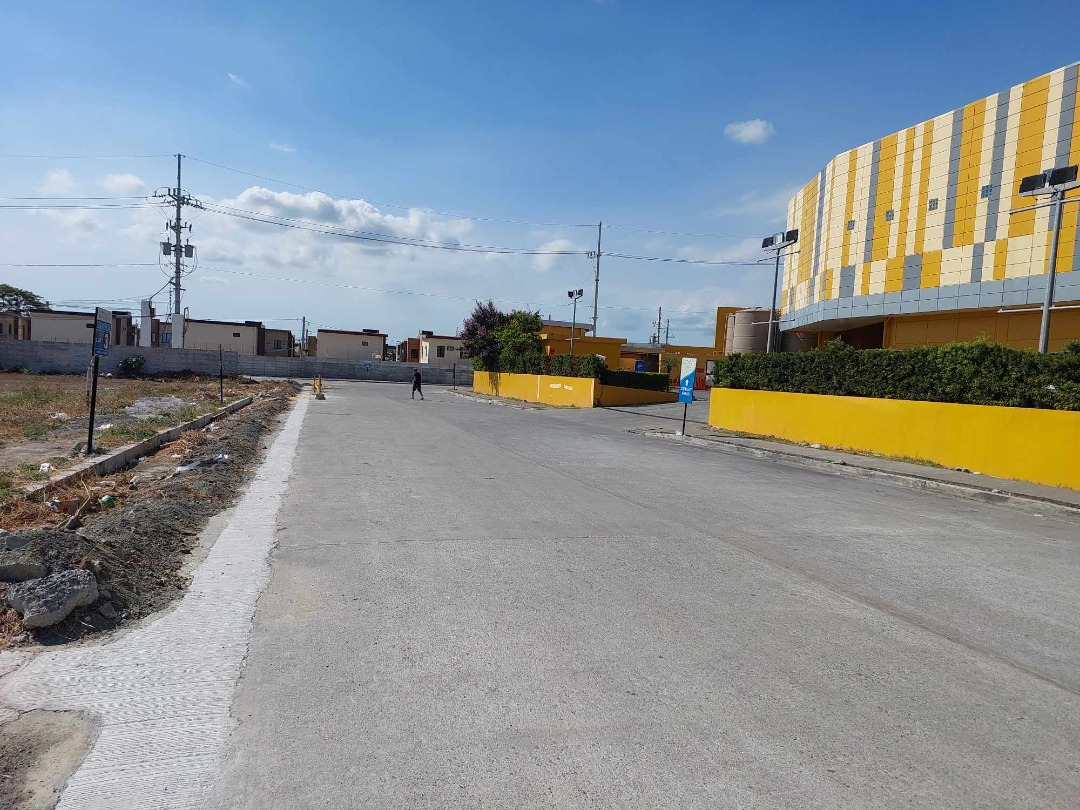 Commercial Lot for sale in Waltermart Bacoor Boulevard, Bacoor City ...