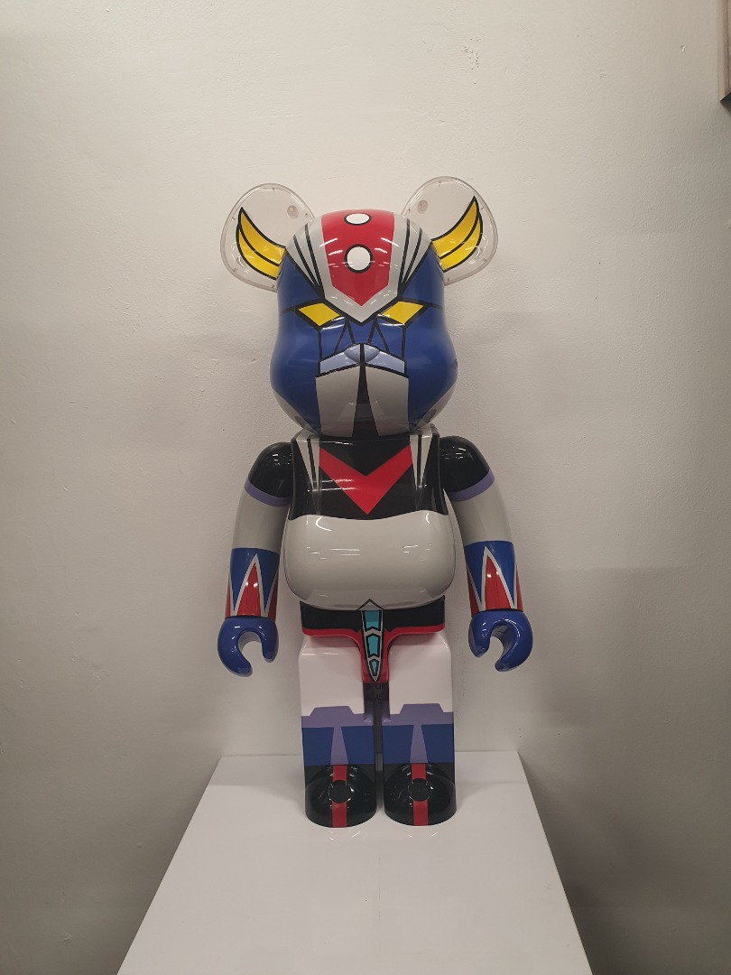 Display Set Bearbrick x Grendizer UFO Robot, Hobbies & Toys, Toys ...