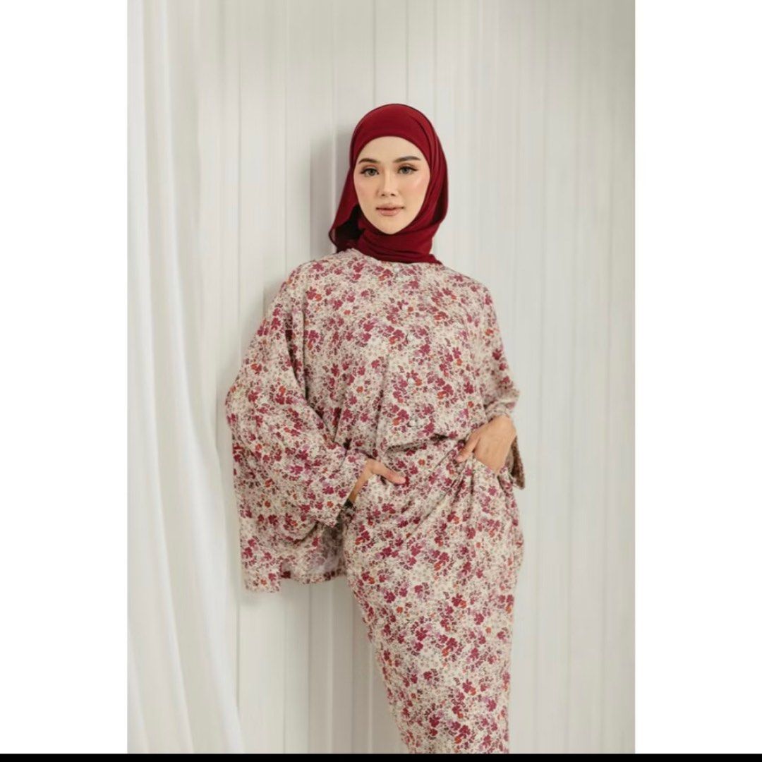 DLEQA Baju Kurung Moden Dahlia with Button Pearl Semi Instant Pario ...