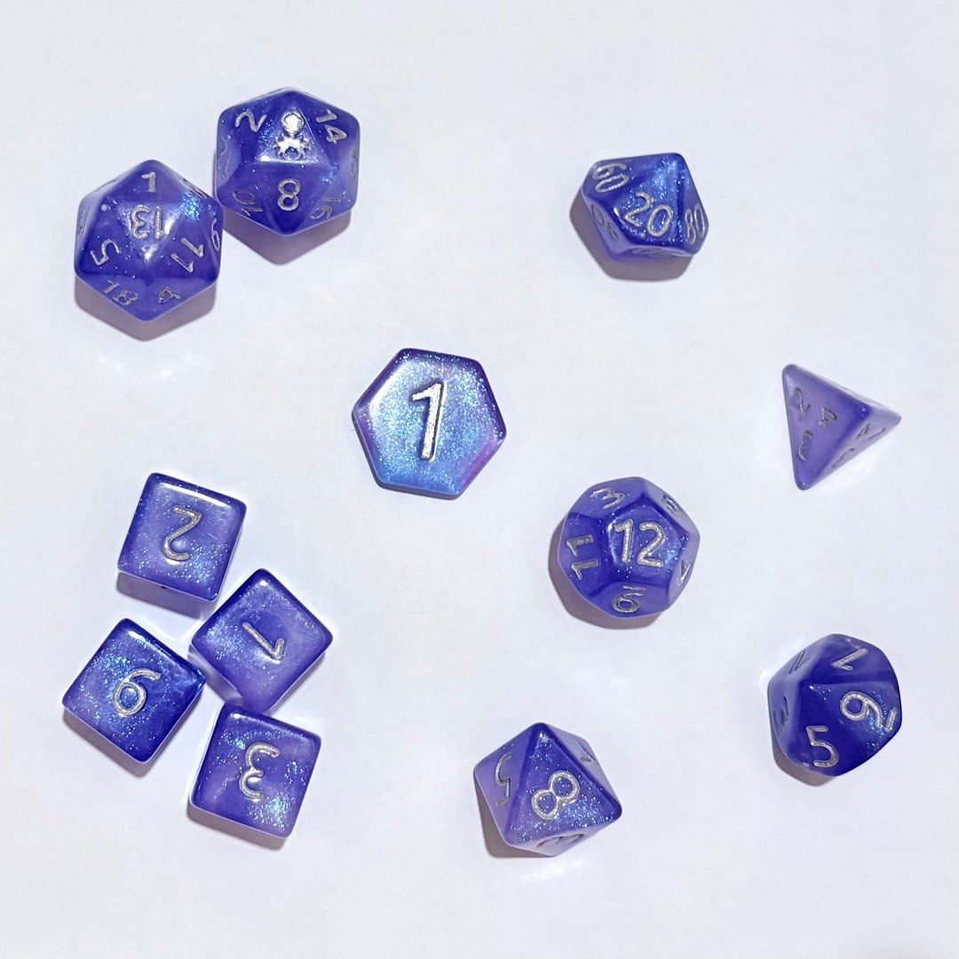 Dungeons & Dragons Tabletop RPG DM Supplies, d20, Dice, Figurines and ...