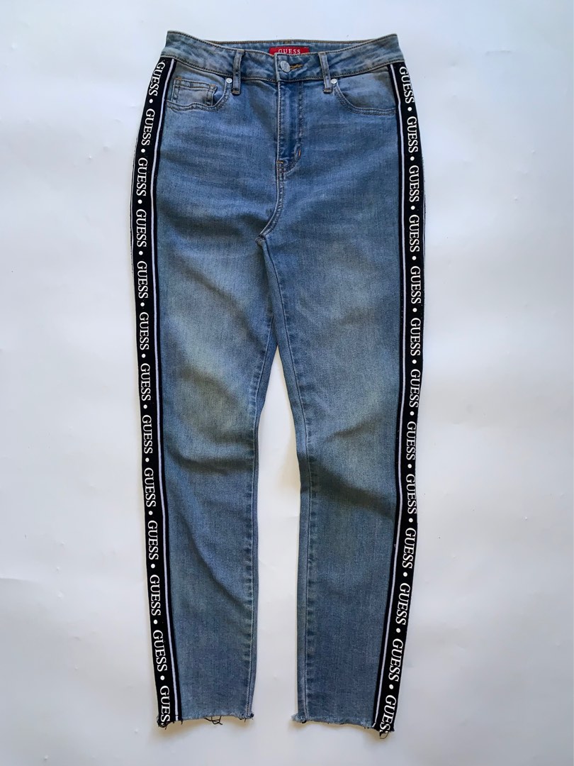 Guess Side Tapper Logo, Women's Fashion, Bottoms, Jeans on Carousell