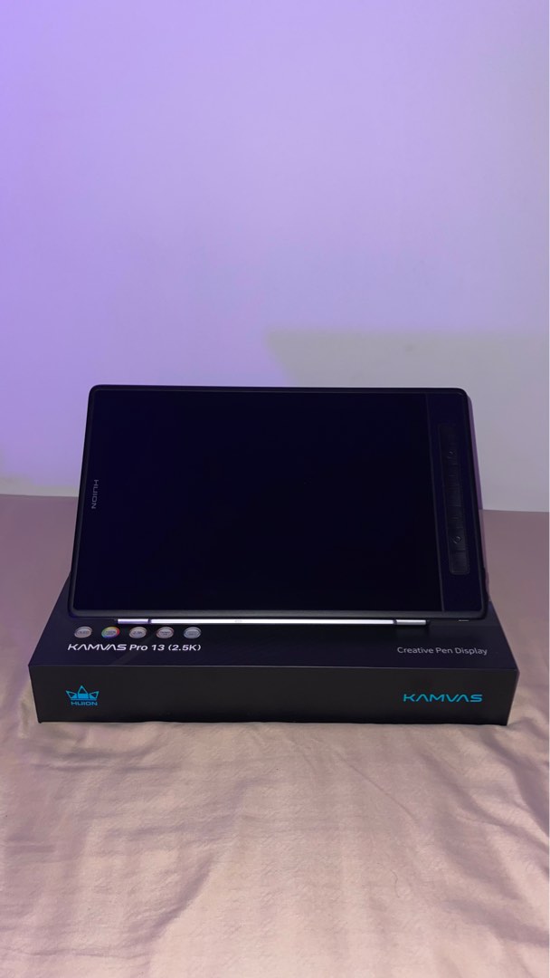 Huion Kamvas 13 Pro (2.5K) Graphics Drawing Tablet w/ Pen, Box ...