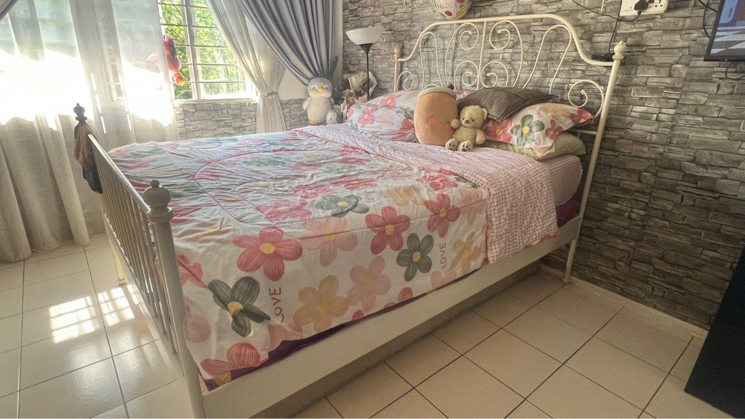 IKEA LEIRVIK BED QUEEN SAIZ, Furniture & Home Living, Furniture, Bed ...