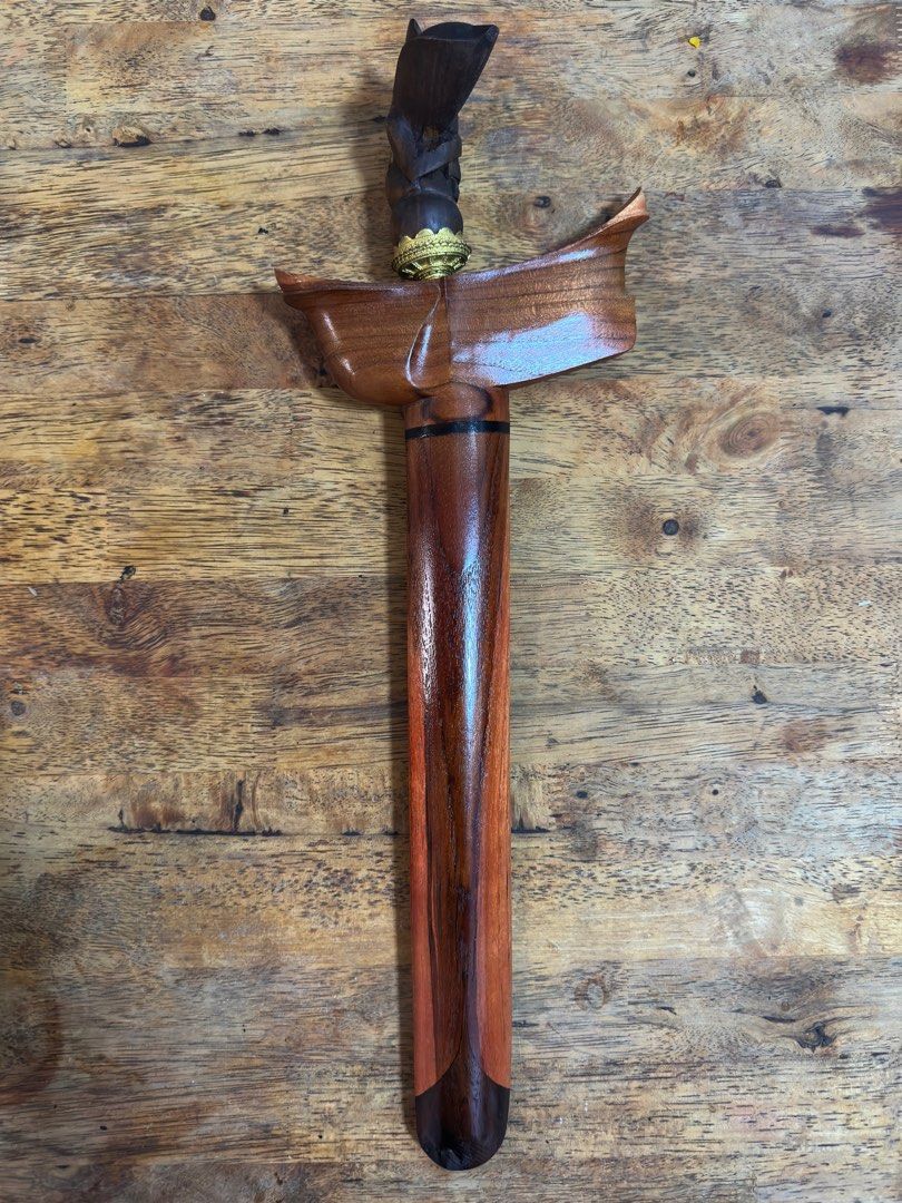Keris kursiwa cindai premium, Hobbies & Toys, Collectibles ...
