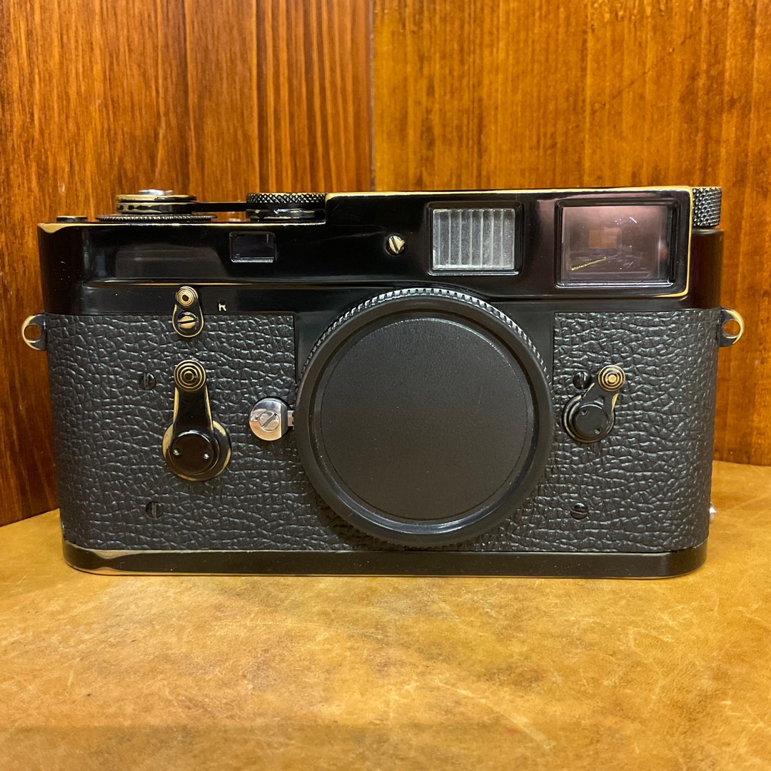 Leica M2 Repaint Black Paint, Photography, Cameras on Carousell