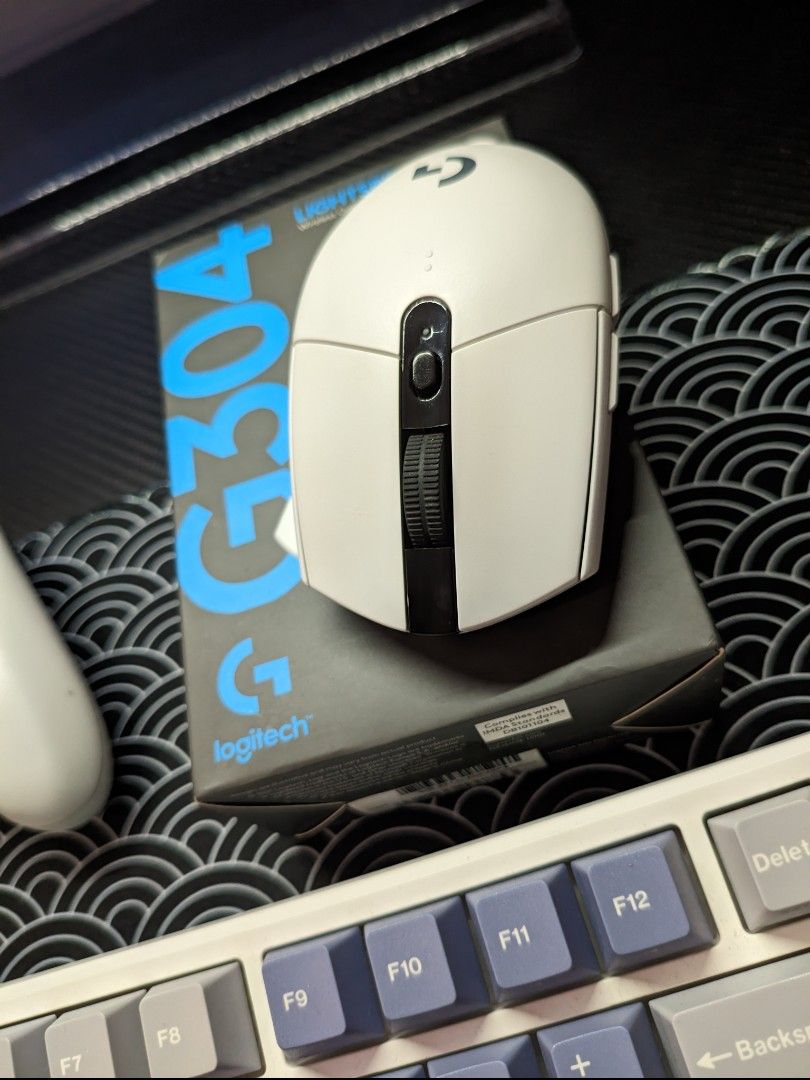 Logitech G304 Lightspeed Wireless Gaming Mouse, Computers & Tech, Parts ...