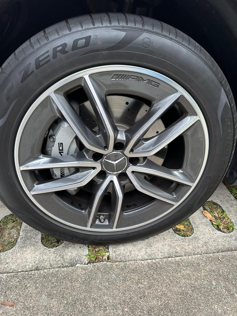 Mercedes GLB35 AMG Original Rims (no tyres), Car Accessories, Tyres ...