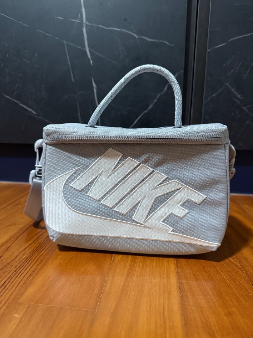 Nike Mini Shoe Box Cross-Body Bag (3L), Women's Fashion, Bags & Wallets ...