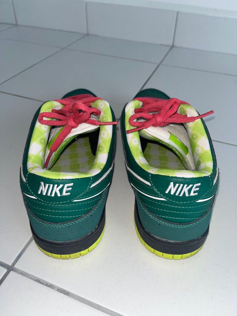 Nike SB Dunk Low Green Lobster, Men's Fashion, Footwear, Sneakers on ...
