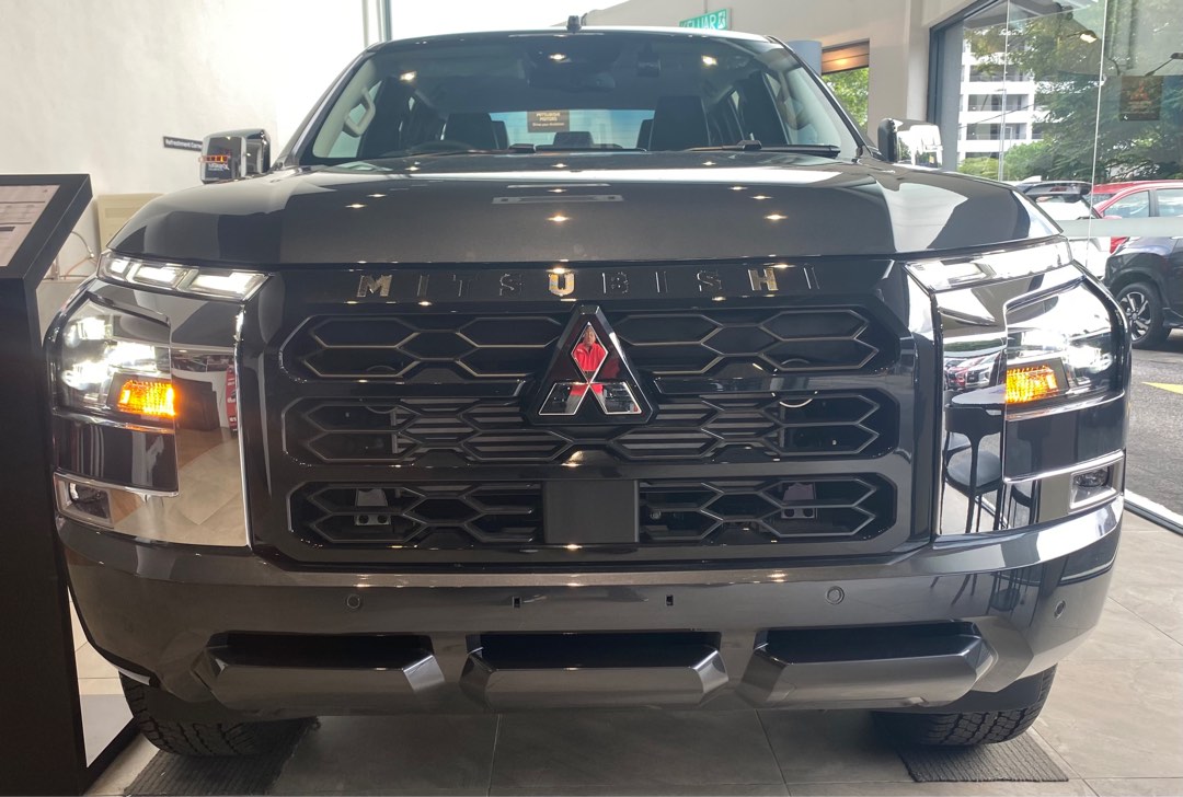 Offfer Triton Premium Automatic 4x4, Cars, Cars for Sale on Carousell