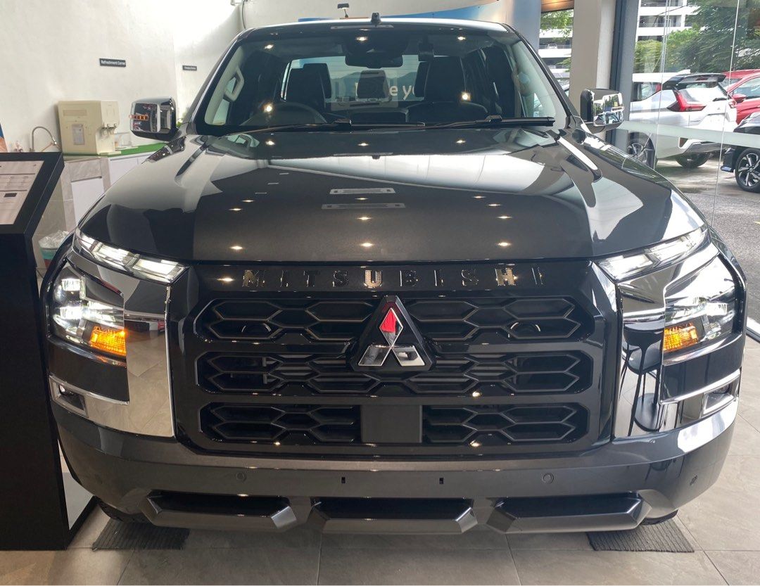 Offfer Triton Premium Automatic 4x4, Cars, Cars for Sale on Carousell