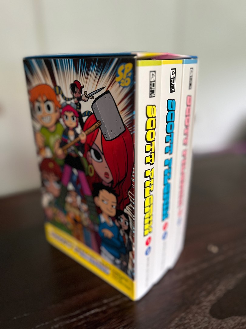 Scott Pilgrim Color Collection Box Set: soft cover edition, Hobbies ...