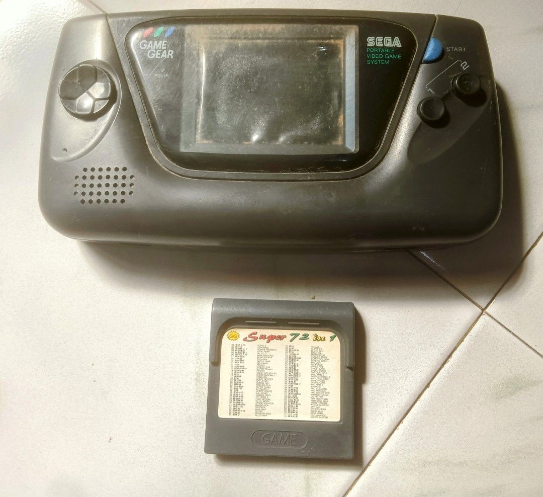 Sega Game Gear with Game Cartridge - Untested- Please read description ...