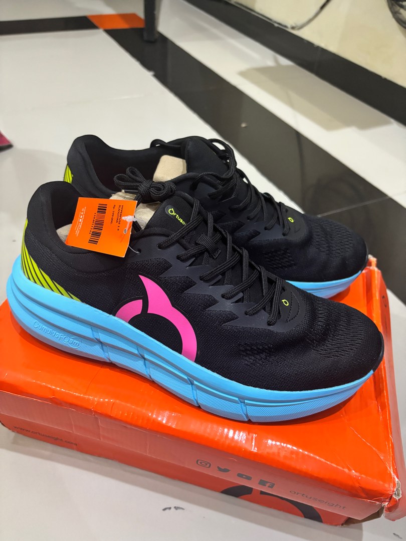 Sepatu Running Ortuseight Hyperfuse 1.4, Fesyen Pria, Sepatu , Sneakers ...