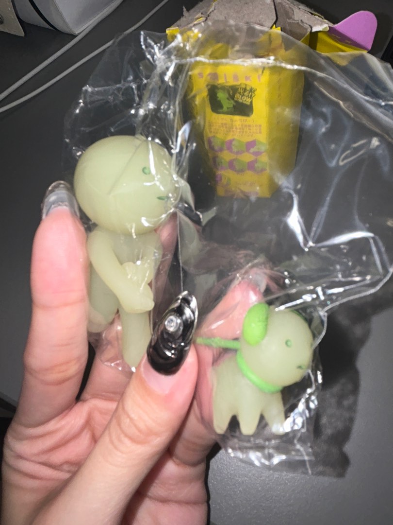 SMISKI Sunday Secret, Hobbies & Toys, Toys & Games on Carousell